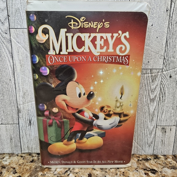 Disney | Media | Disneys Mickeys Once Upon A Christmas Vhs Clamshell ...